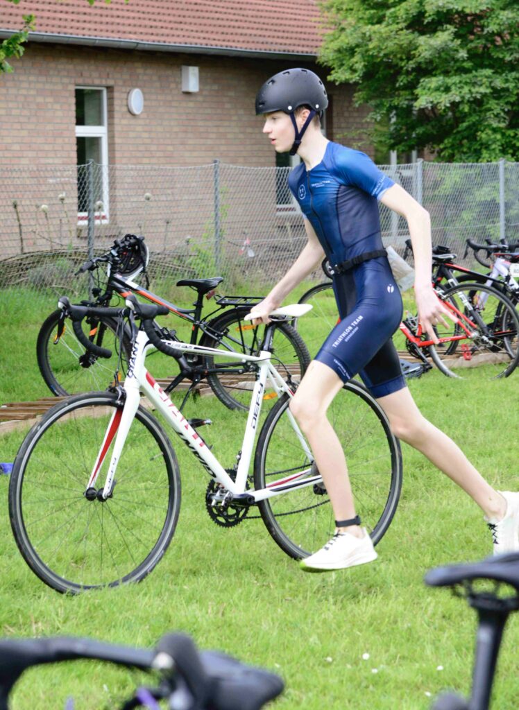 Gelungener Saisonstart für TTD-Nachwuchs beim Triathlon in Aachen ...